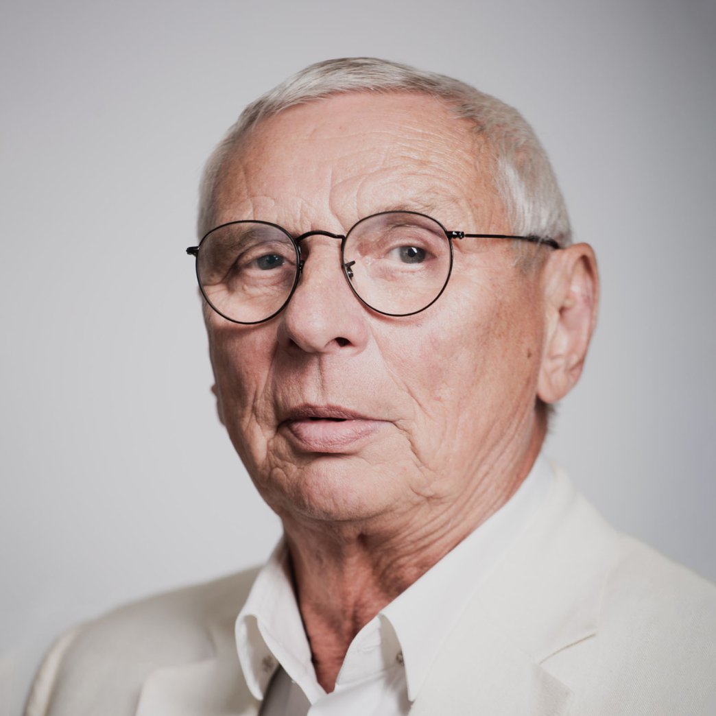 Repertuar – Teatr Bagatela